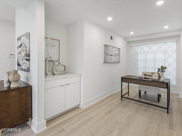 Edgemont Dr Unit,loch Arbour Village, Condo For Sale