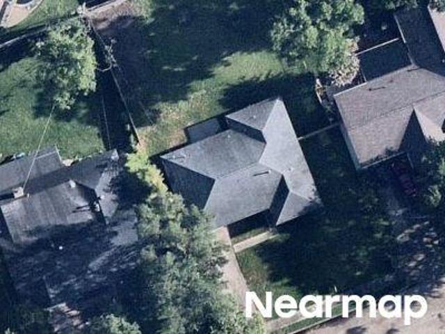 Edgemoor Dr