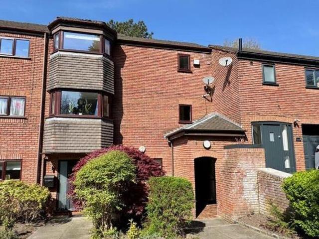 Edgemoor, Park Road, 3 Bedroom Apartment