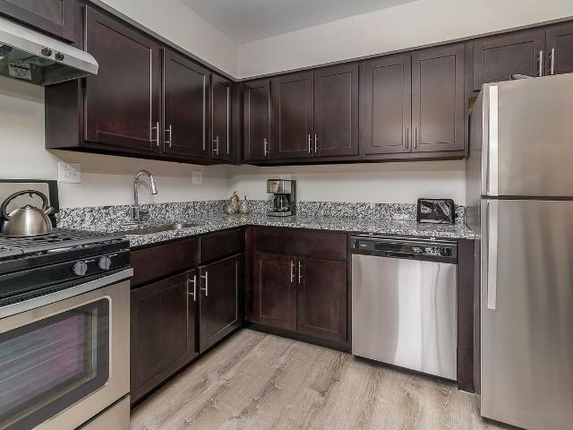 Edgewood Apartments 1 Bedroom Apartment for Rent at 8109 Route 53, Woodridge, IL 60517
