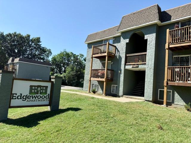 Edgewood Apartments 2 Bedroom Apartment for Rent at 1712 S Ash Ave, Independence, MO 64052 Bristol