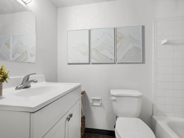 Edgewood Court 2 Bedroom Apartment for Rent at 233 Edgewood Ave, Edgewood, PA 15218 Edgewood