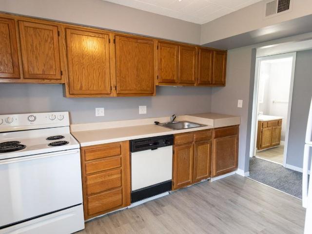 Edgewood Court 2 Bedroom Apartment for Rent at 233 Edgewood Ave, Edgewood, PA 15218 Edgewood