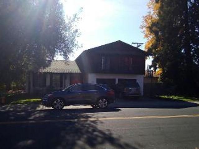 Edgewood Dr