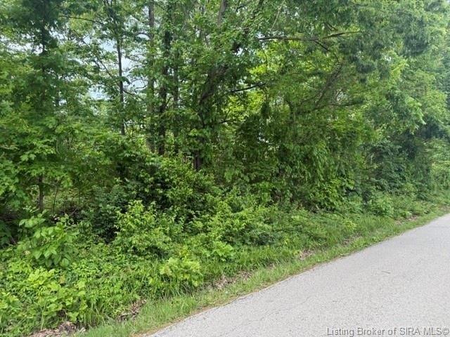 Edgewood Dr, Charlestown, IN 47111
