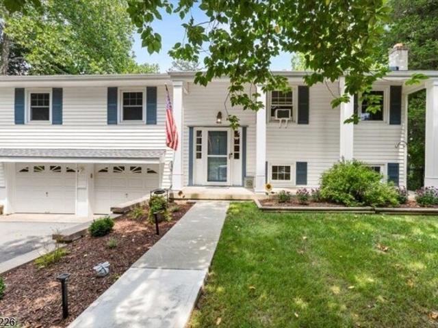 Edgewood Dr, Stillwater, Home For Sale