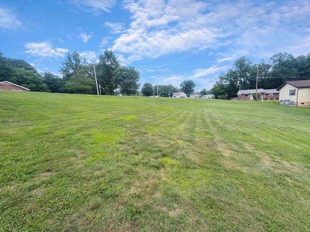 Edgewood Ln, Spencer, WV 25276