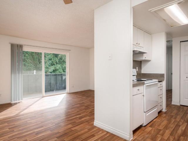 Edgewood Manor 2 Bedroom Apartment for Rent at 14500 Sw Hall Blvd, Tigard, OR 97224 Tigard Neighborhood Area 7