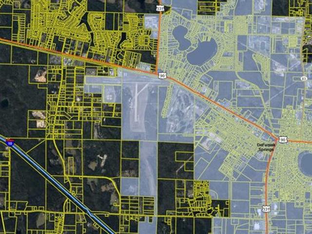 Edgewood Rd, Defuniak Springs, FL 32435