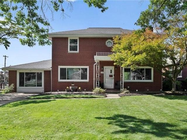 Edgewood Rd, New Kensington, Home For Sale