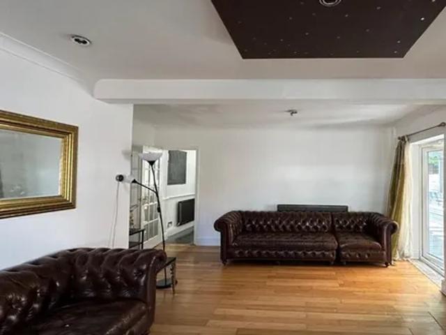 Edgeworth Drive, Manchester, M14 6TZ, United Kingdom | 2 bed duplex for rent #124156937 | Rentberry