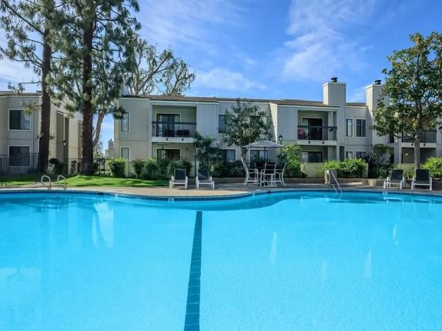 Edgewater 1 Bedroom Apartment for Rent at 8200 Kroll Way, Bakersfield, CA 93311 CSU Bakersfield