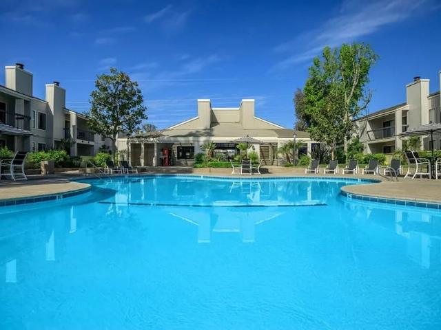 Edgewater 1 Bedroom Apartment for Rent at 8200 Kroll Way, Bakersfield, CA 93311 CSU Bakersfield