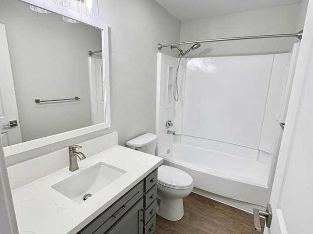 Edgewater 1 Bedroom Apartment for Rent at 8200 Kroll Way, Bakersfield, CA 93311 CSU Bakersfield