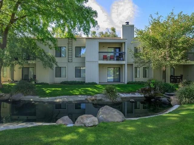 Edgewater 2 Bedroom Apartment for Rent at 8200 Kroll Way, Bakersfield, CA 93311 CSU Bakersfield