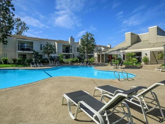 Edgewater 2 Bedroom Apartment for Rent at 8200 Kroll Way, Bakersfield, CA 93311 CSU Bakersfield