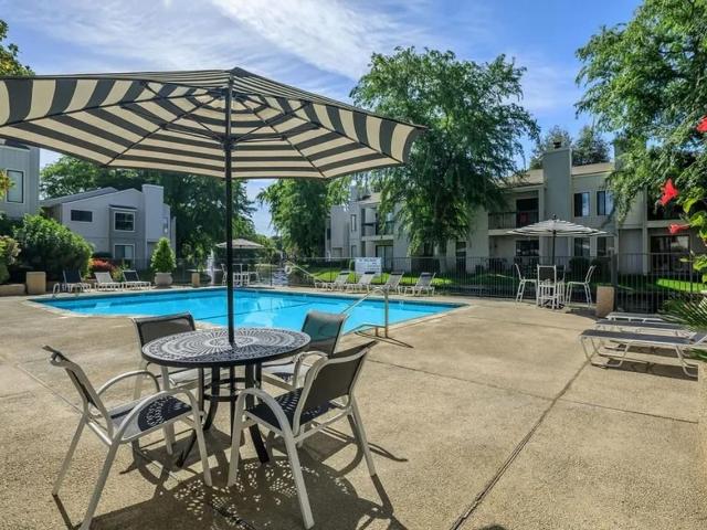 Edgewater 2 Bedroom Apartment for Rent at 8200 Kroll Way, Bakersfield, CA 93311 CSU Bakersfield