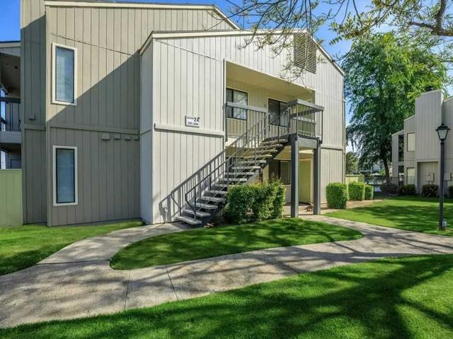 Edgewater 2 Bedroom Apartment for Rent at 8200 Kroll Way, Bakersfield, CA 93311 CSU Bakersfield