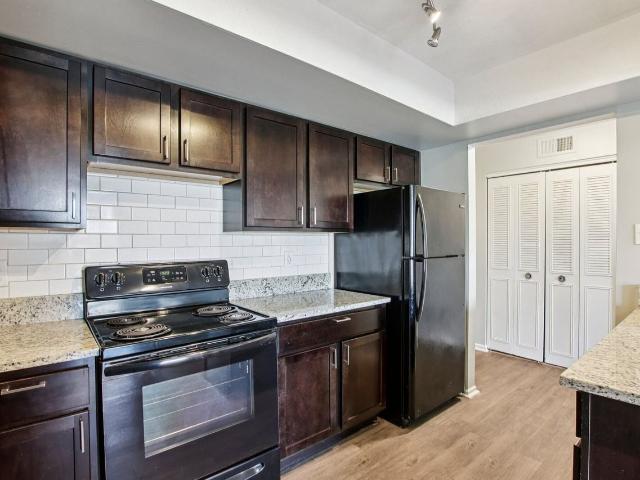 Edgewater Apartments 2 Bedroom Apartment for Rent at 6701 N College Ave, Indianapolis, IN 46220 Broad Ripple