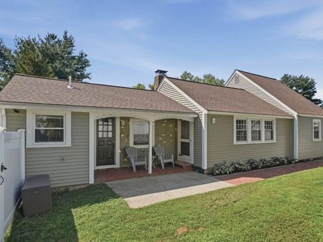 Edgewater Dr, Blackstone, Home For Sale