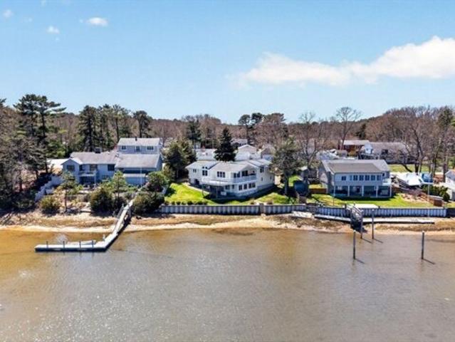 Edgewater Dr, Wareham, Home For Sale