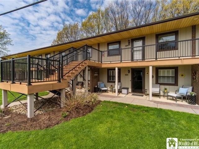 Edgewater Dr, Westfield, Condo For Sale