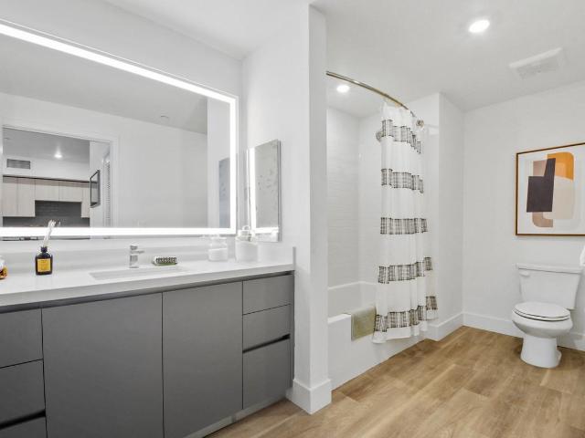 Edgeway 3 Bedroom Apartment for Rent at 9735 Oak St, Bellflower, CA 90706 Bellflower