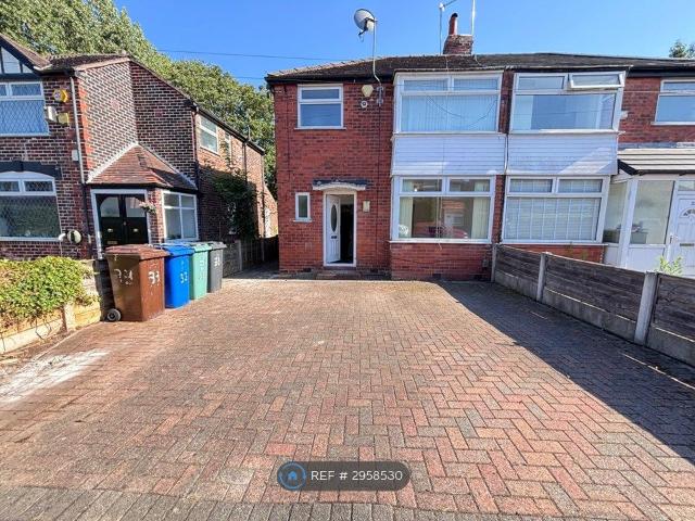 Edgeware Avenue, Prestwich, Manchester M25, 3 bed semi detached house to rent, £1,295 pcm | PrimeLocation
