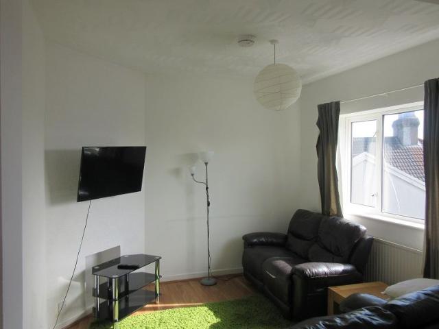 Edgeware Road, Uplands, Swansea SA2 0NA