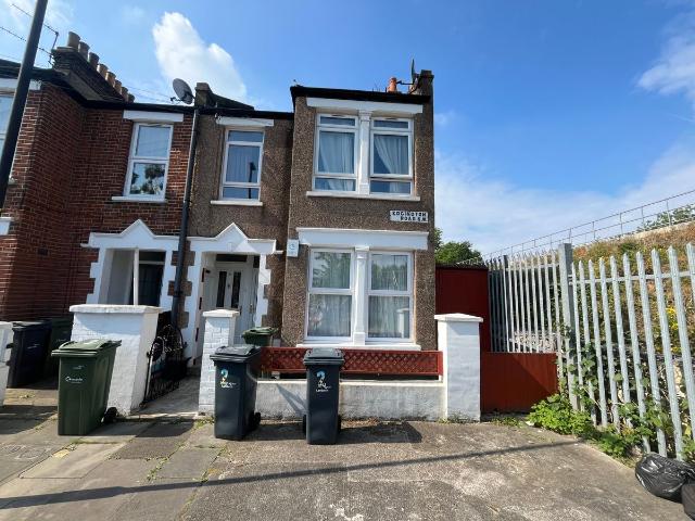 Edgington Road, London SW16, Room to rent, £875 pcm | PrimeLocation