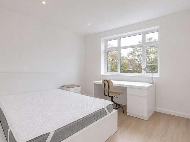 Edith Villas, London, W14