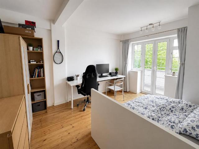 Edith Villas, London, W14 2 bed flat to rent £2,500 pcm £577 pw