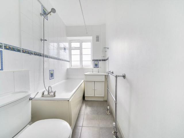 Edith Villas, West Kensington, London W14, 1 bed flat to rent, £2,000 pcm | PrimeLocation