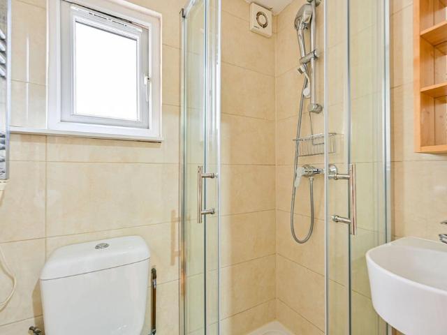 Edith Grove, Chelsea, London, SW10 Studio to rent £1,517 pcm £350 pw