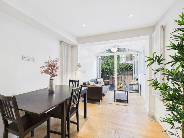 Edith Grove, Chelsea, London SW10, 2 bed flat to rent, £3,000 pcm | PrimeLocation