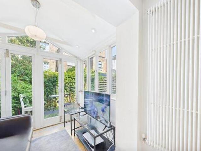 Edith Grove, Chelsea, 2 Bedroom Apartment