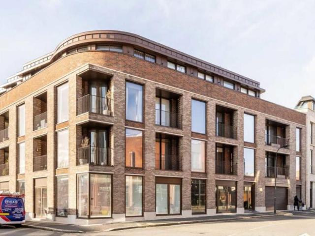 Edith Row, London SW6 2 bed flat to rent £4,100 pcm £946 pw