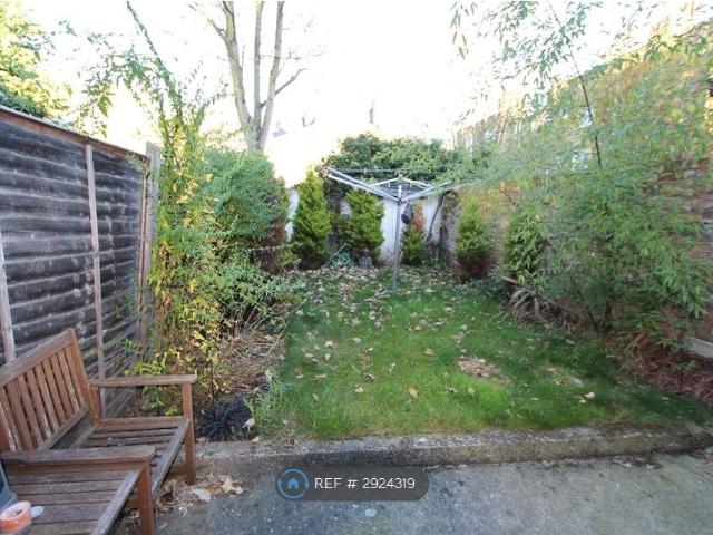 Edithna Street, London SW9, 2 bed flat to rent, £2,162 pcm | PrimeLocation