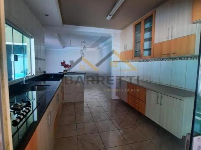Edícula à venda de 320m² com 2 quartos, 2 banheiros e piscina no bairro São Jorg