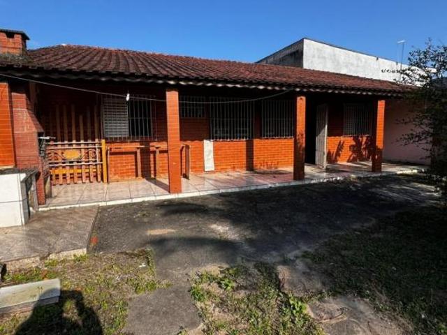 edícula lado praia em Itanhaém lado praia