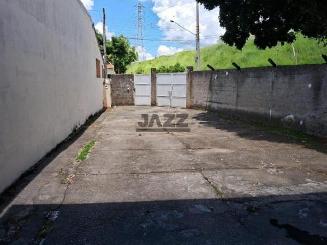 Edicula Sobrada à Venda no Vista Verde com 3 Dormitórios Aceita Permuta