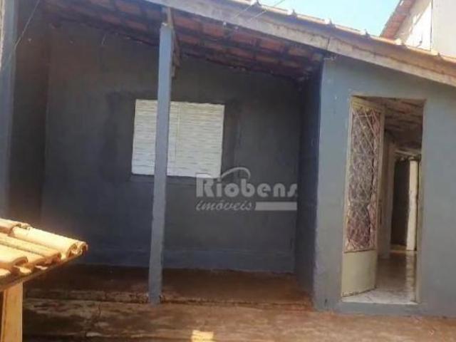 Edicula, Terreno de 250m² prox Escola, Comércio