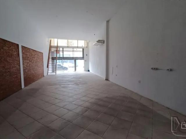 Prédio para Aluguel no Bairro Pátria Nova com Área Útil de 213 m²