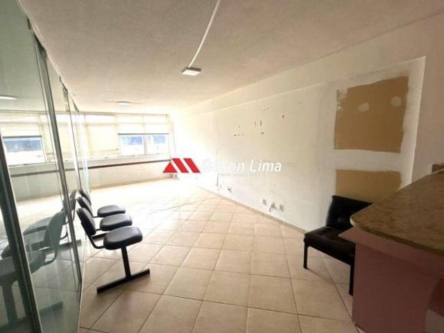 EDÍFICIO TAGUACENTER SALA COMERCIAL 38 m2 Divisória de vidro OPORTUNIDADE!