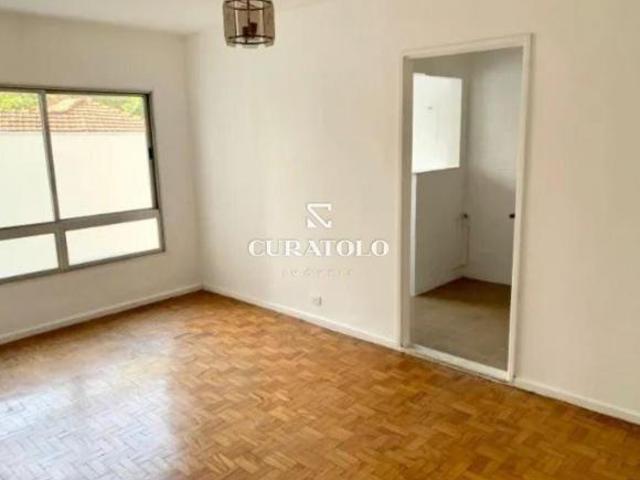 Edificio Veneza Cambuci More bem no Cambuci, amplo apartamento de 65 m2, com 1 quarto ao lado do P