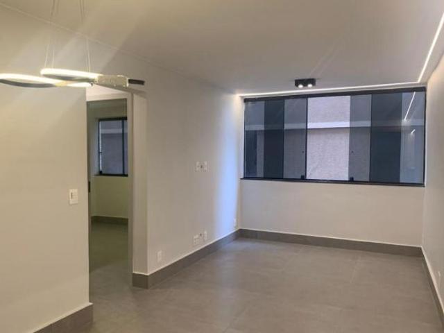 EDIFICIO BELA VISTA TAGUATINGA 2 QUARTOS REFORMADO COM VAGA DE GARAGEM