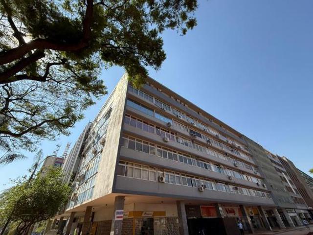 EDIFICIO CARIOCA QD 6 BL A SETOR COMERCIAL SUL SALA DUAS SALAS DESOCUPADAS