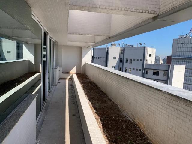 Edifício comercial para monousuário 6.973 m² área privativa 17 andares 3 subsolos 248 vagas