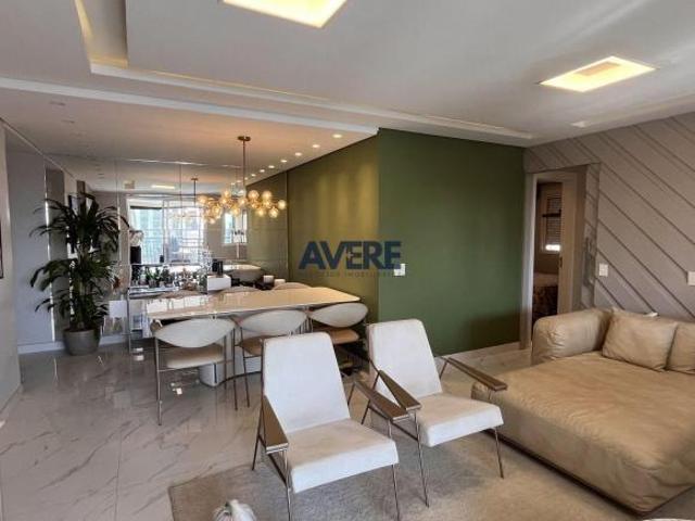 Edifício de apartamentos Living Celebration Apartamento Alto Padrão a venda no Taquaral