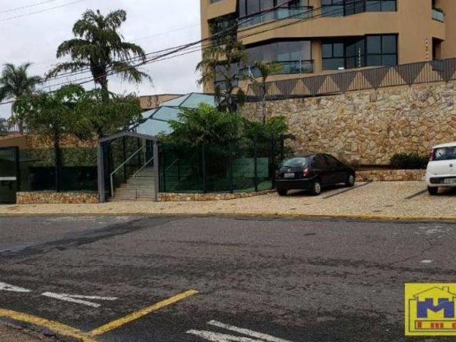 Edificio Flamboyant á venda